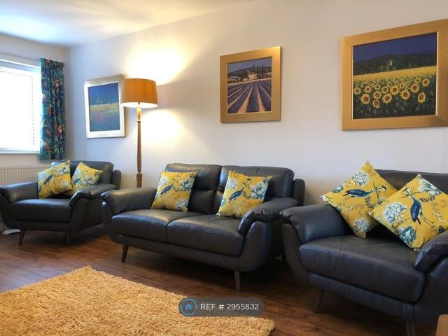 High Street, Caister On Sea NR30, 2 bed terraced house to rent, £995 pcm | PrimeLocation
