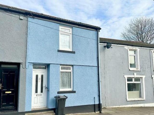 High Street, Cefn Coed, 2 Bedroom End