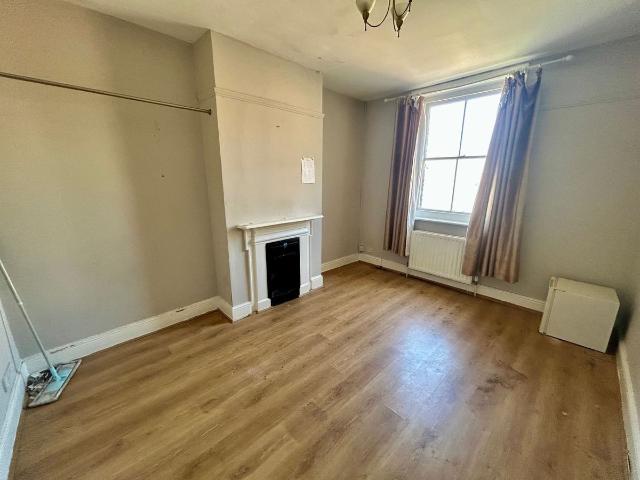 High Street, Chatham ME4, Room to rent, £625 pcm | PrimeLocation