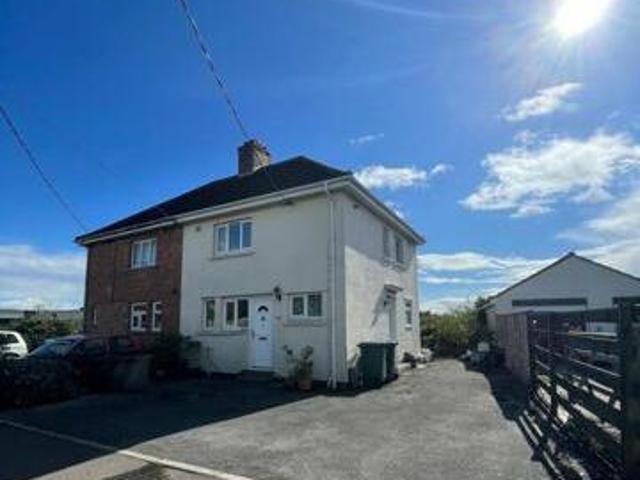 High Street, Chapmanslade, 2 Bedroom Semi detached