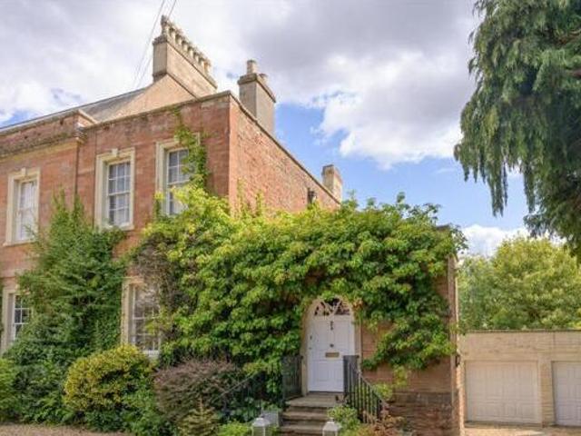 High Street, Chew Magna, 4 Bedroom Semi detached