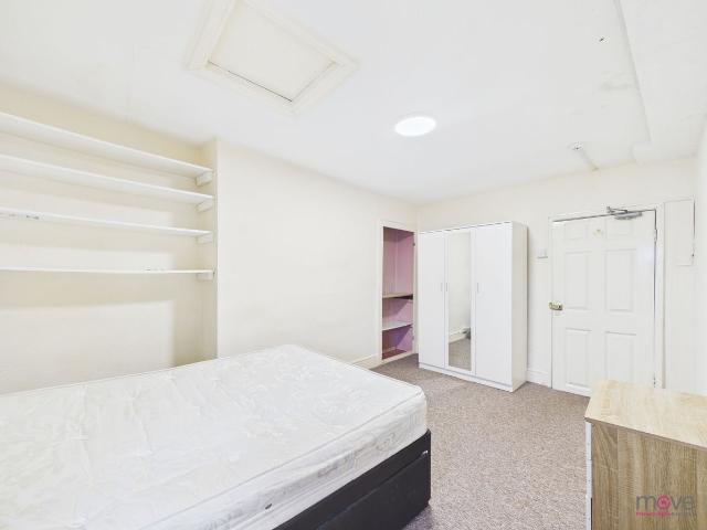High Street, Cheltenham GL50, 1 bed property to rent, £550 pcm | PrimeLocation