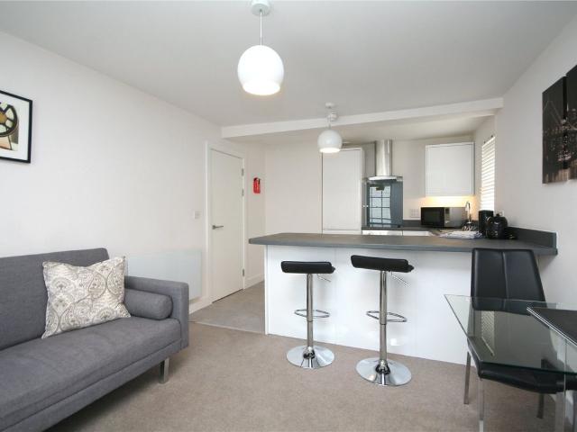 High Street, Cheltenham, Gloucestershire GL50, 1 bed flat to rent, £995 pcm | PrimeLocation
