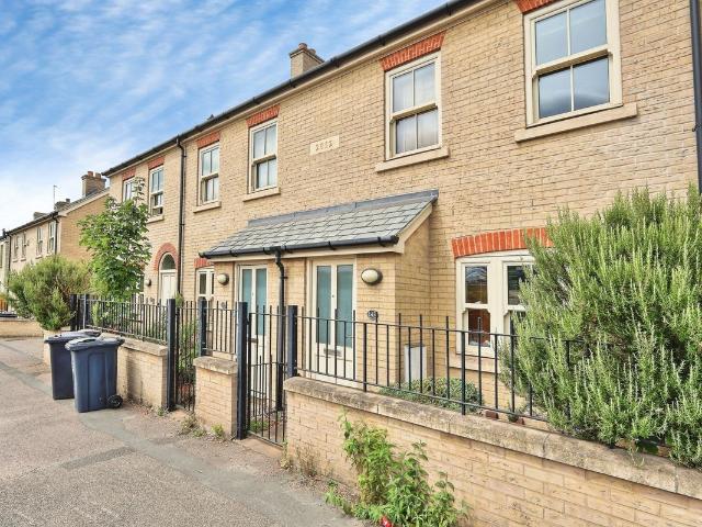 High Street, Cherry Hinton CB1, 3 bed terraced house to rent, £1,875 pcm | PrimeLocation