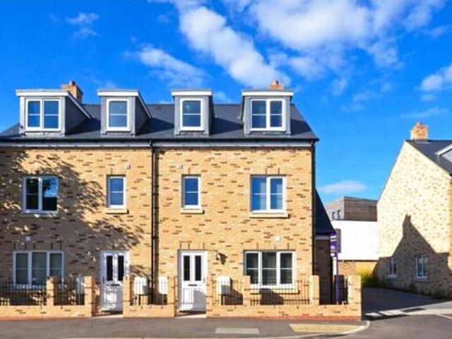 High Street, Chesterton, 4 Bedroom Semi detached