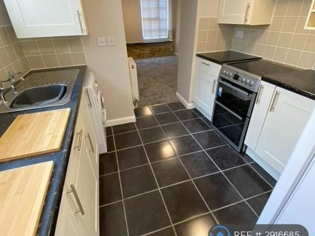 High Street, Chipping Norton, OX7 1 bed flat to rent £1,015 pcm £234 pw
