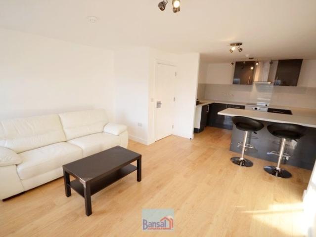 High Street, City Centre CV1