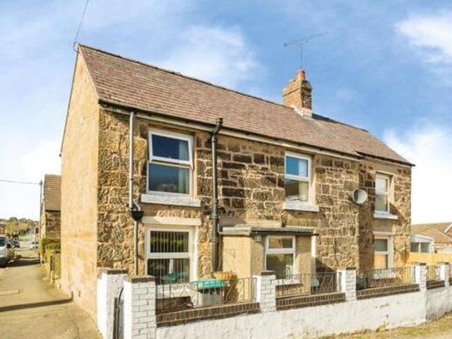 High Street, Coedpoeth, 2 Bedroom Detached