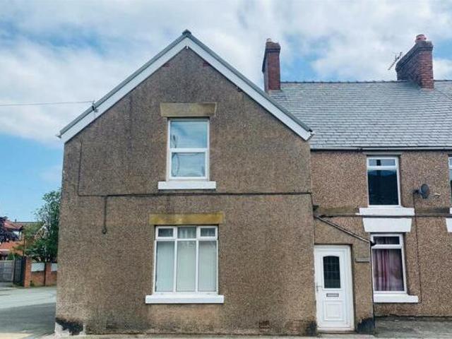 High Street, Coedpoeth, 2 Bedroom End