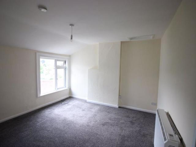High Street, Coleford GL16, 2 bed flat to rent, £650 pcm | PrimeLocation