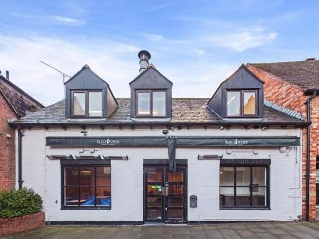 High Street, Cornwall Place, Buckingham, Restaurant To Lease