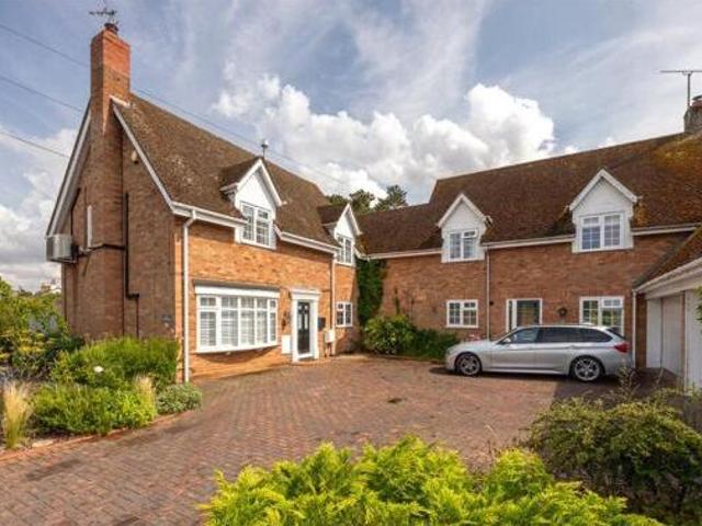 High Street, Clophill, 3 Bedroom Semi detached