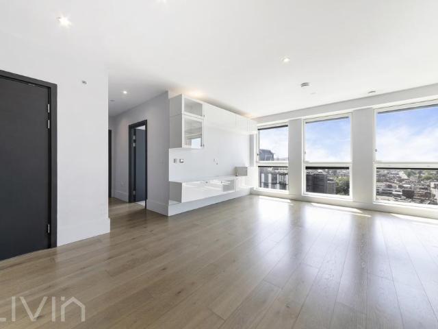 High Street, Croydon CR0 2 bed flat to rent £1,850 pcm £427 pw