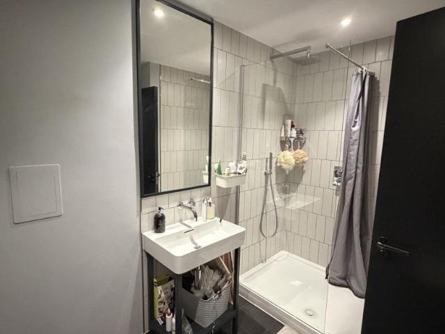 High Street Croydon, Croydon CR0, 2 bed flat to rent, £1,526 pcm | PrimeLocation