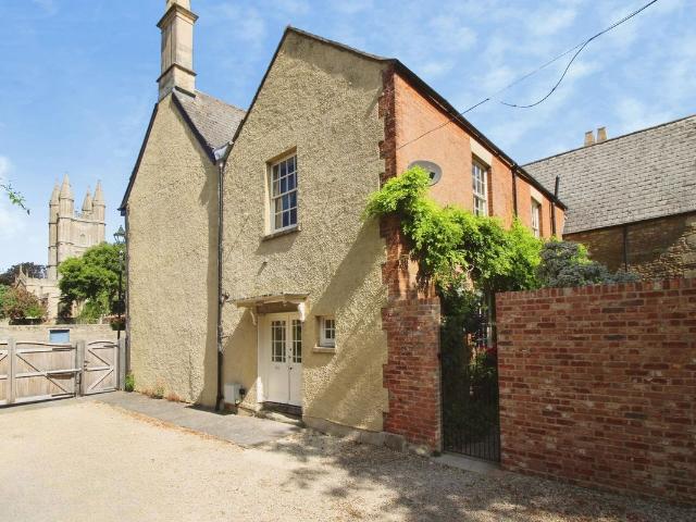 High Street, Cricklade SN6, 1 bed flat to rent, £800 pcm | PrimeLocation