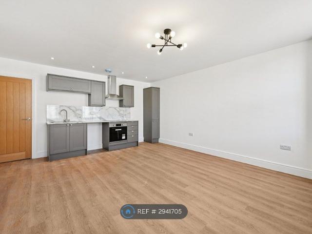 High Street, Dartford DA1, 1 bed flat to rent, £1,250 pcm | PrimeLocation