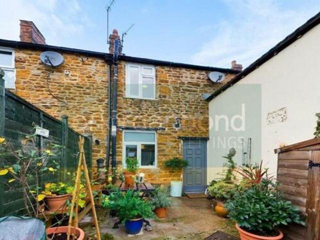 High Street, Earls Barton, 2 Bedroom Cottage
