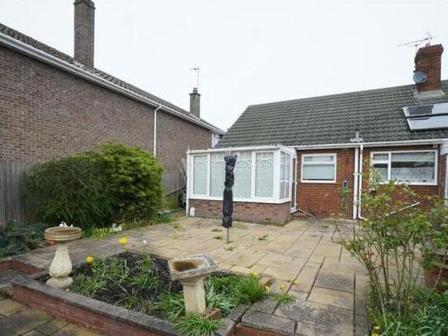 High Street, Eastrington, 2 Bedroom Detached