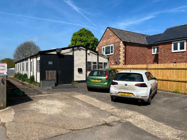 High Street, Edenbridge TN8, Property to rent, £1,500 pcm | PrimeLocation