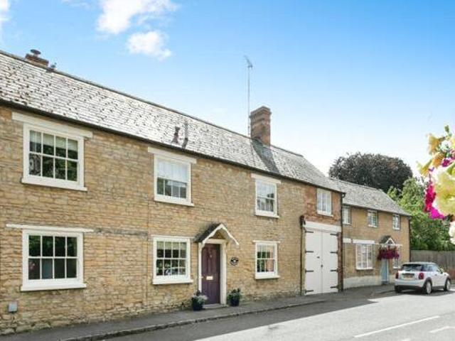 High Street, Emberton, 6 Bedroom Terraced