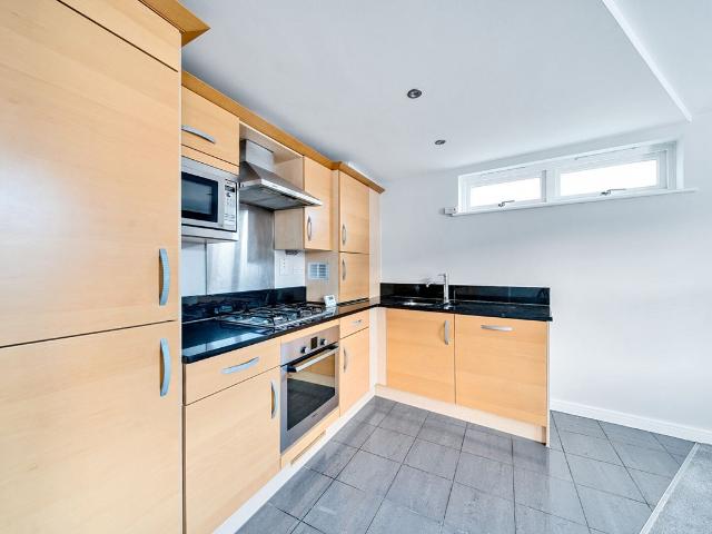 High Street, Esher KT10, 2 bed flat to rent, £1,750 pcm | PrimeLocation