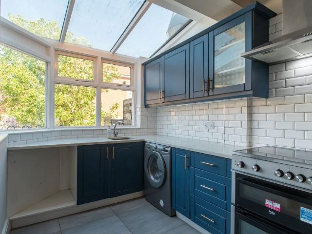 High Street, Esher KT10, 2 bed flat to rent, £1,995 pcm | PrimeLocation