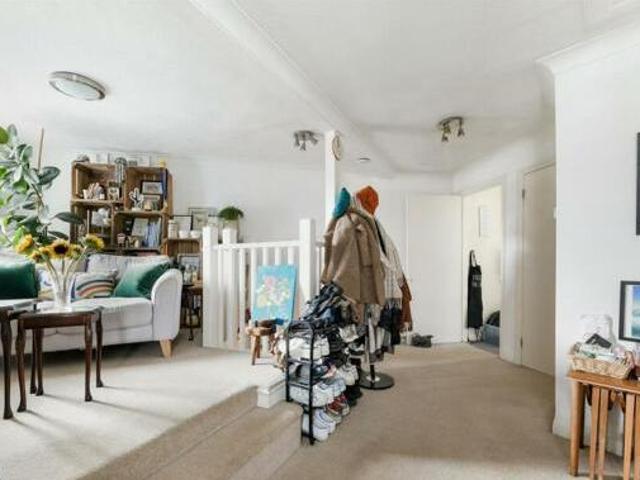 High Street, Ewell, 1 Bedroom Flat