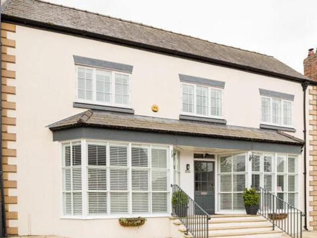 High Street, Farndon, 4 Bedroom End