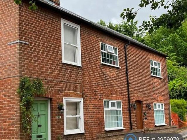 High Street, Fordwich, Canterbury, CT2 2 bed semi detached house to rent £1,295 pcm £299 pw