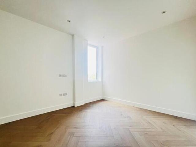 High Street, Flat,2 Bedroom Flat