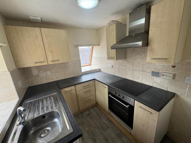 High Street, Gateshead, NE10 2 bed apartment to rent £550 pcm £127 pw