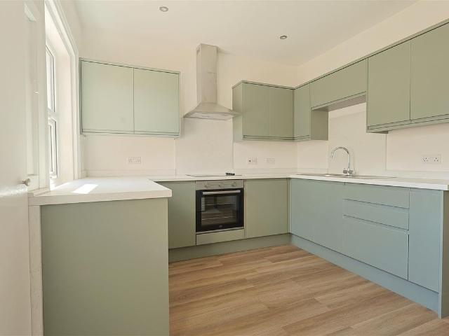 High Street, Gosforth, Newcastle Upon Tyne NE3, 4 bed maisonette to rent, £2,080 pcm | PrimeLocation