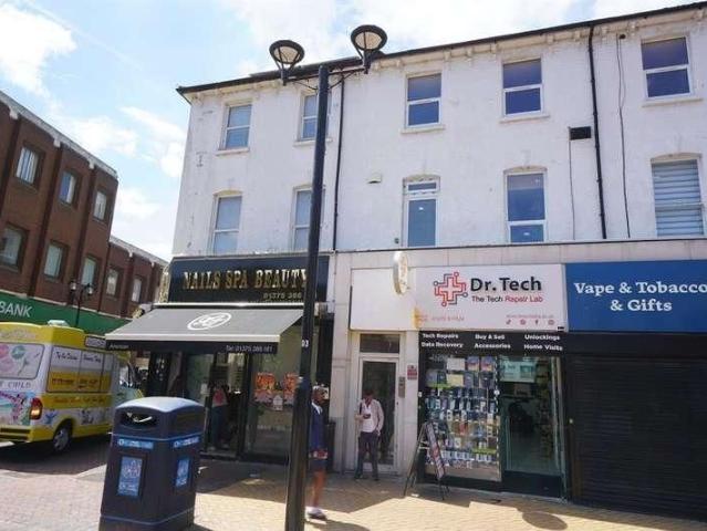 High Street, Grays, RM17