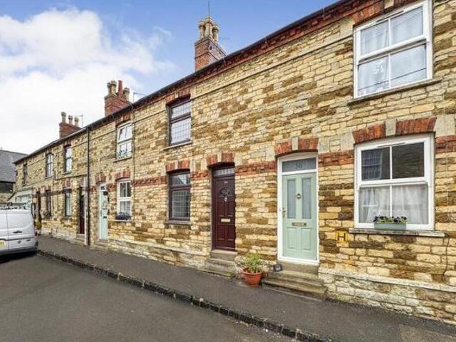 High Street, Gretton, 2 Bedroom Terraced