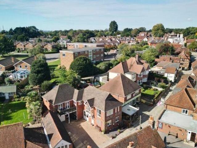 High Street, Hamble, 3 Bedroom Semi detached