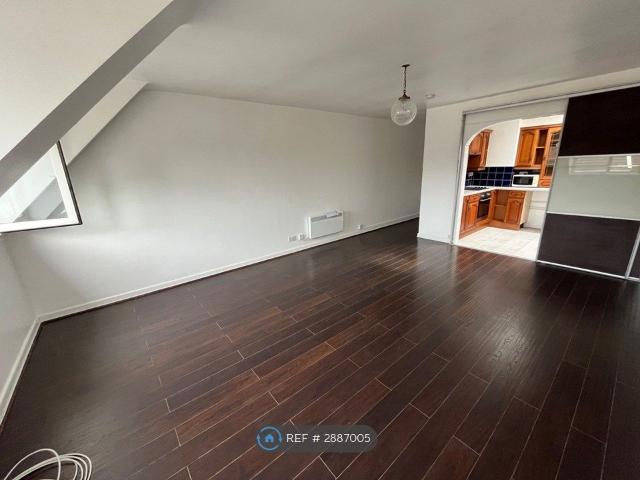High Street, Hanham BS15, 1 bed flat to rent, £1,100 pcm | PrimeLocation