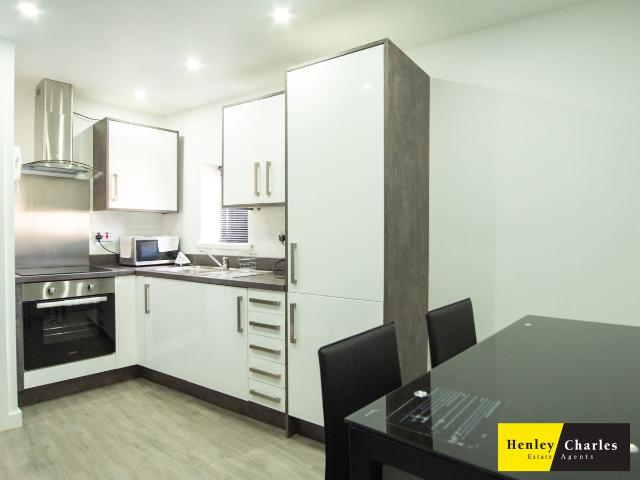 High Street, Harborne, Birmingham B17, 1 bed flat to rent, £730 pcm | PrimeLocation