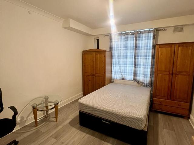 High Street, Harrow, HA3 Studio to rent £1,000 pcm £231 pw