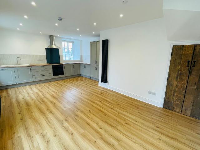 High Street, Haverfordwest SA62, 3 bed flat to rent, £1,150 pcm | PrimeLocation