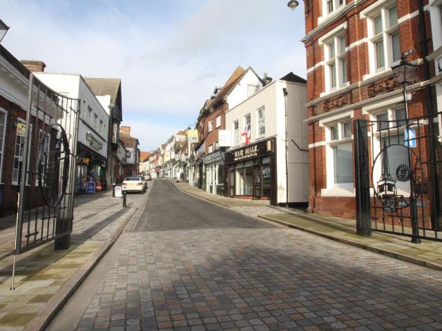 High Street, Hemel Hempstead, Hertfordshire HP1, 1 bed flat to rent, £1,000 pcm | PrimeLocation