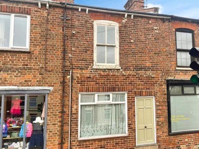 High Street, Holbeach, 2 Bedroom Terraced