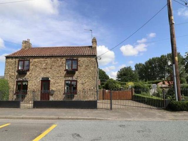 High Street, Holme on spalding moor, 3 Bedroom Detached
