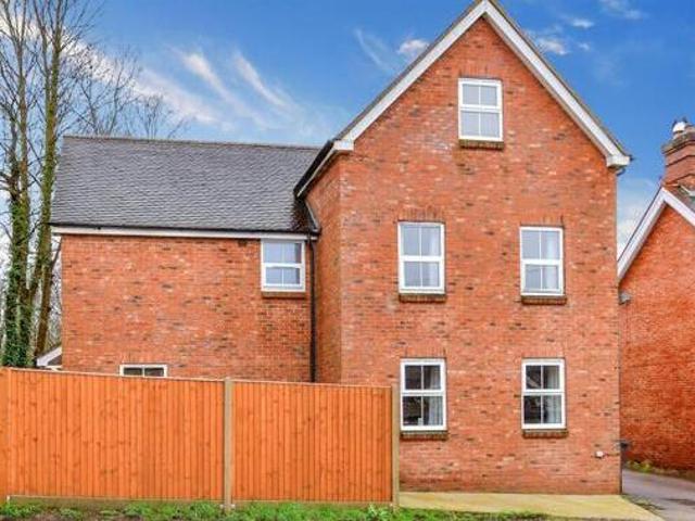 High Street, Horam, 3 Bedroom Ground