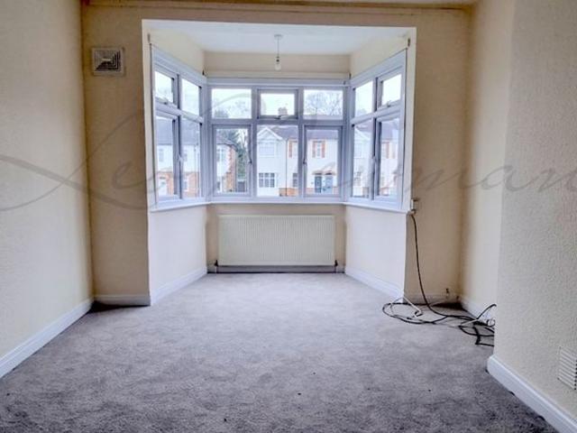 High Street, Hornchurch, RM12