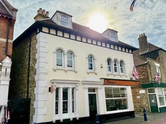 High Street, Hythe, Commercial Property For