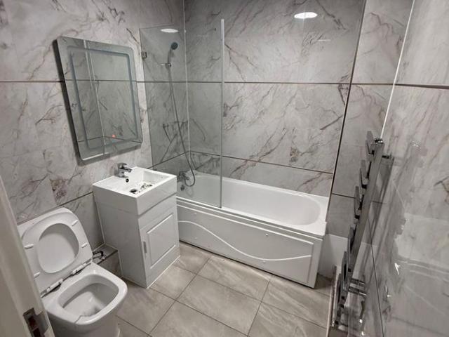 High Street, Ilford IG6, 2 bed flat to rent, £2,250 pcm | PrimeLocation