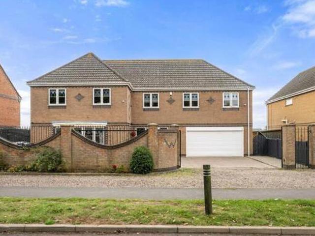 High Street, Ingoldmells, 5 Bedroom Detached