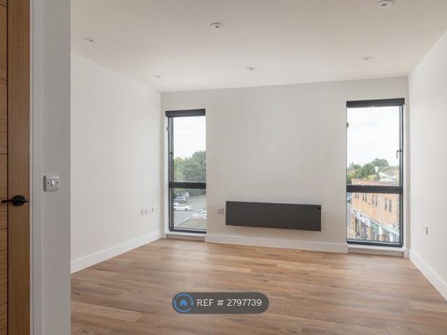 High Street, Kidlington OX5, 1 bed flat to rent, £1,400 pcm | PrimeLocation