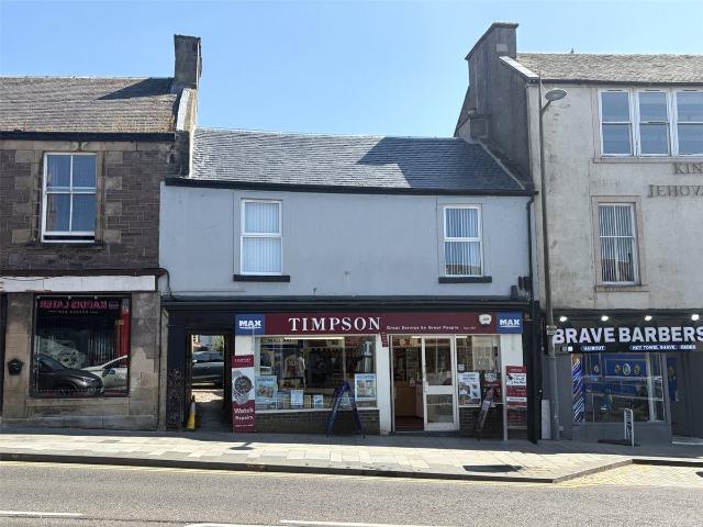 High Street, Lanark, South Lanarkshire ML11, 2 bed flat to rent, £750 pcm | PrimeLocation