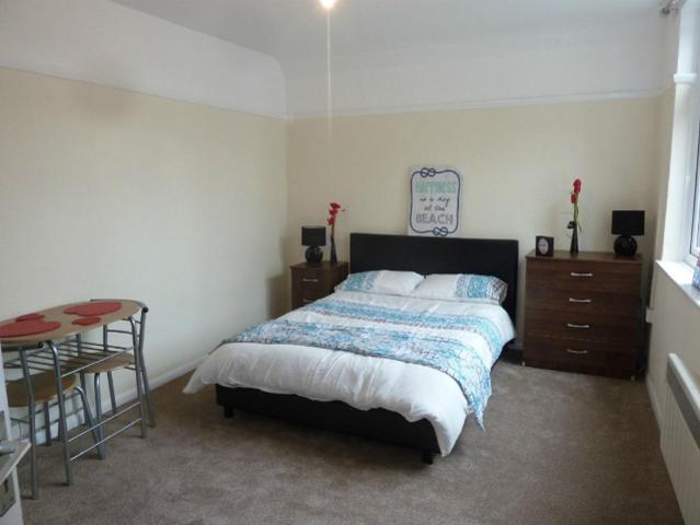 High Street, Leighton Buzzard LU7, Room to rent, £600 pcm | PrimeLocation